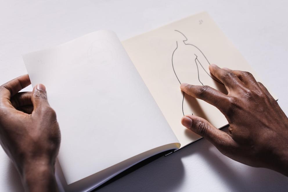 How can you tell if someone is kinesthetic?